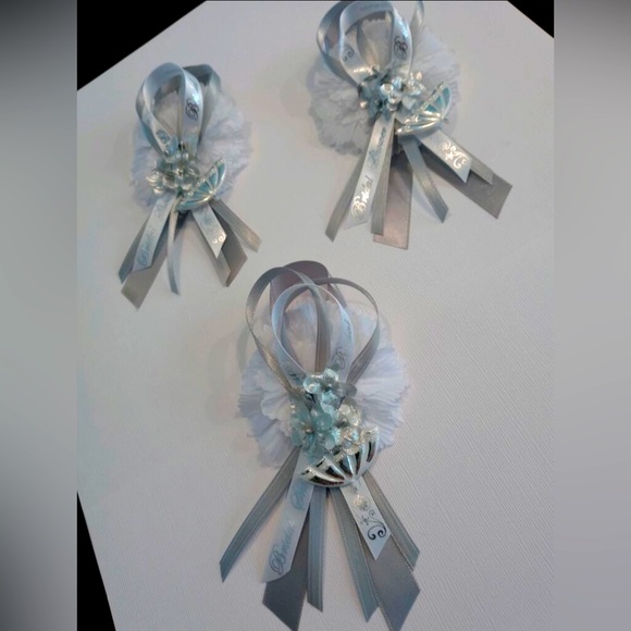Accessories | 16 Bridal Shower Parasol Corsages Capias Silver | Poshmark